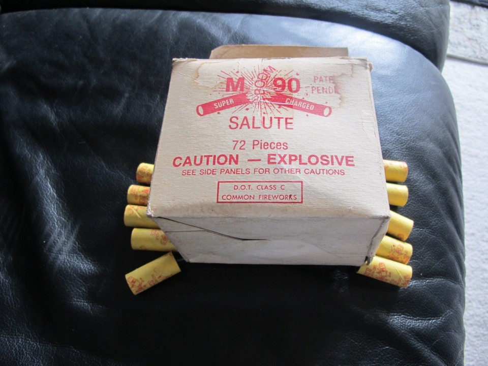 Vintage Space Age Fireworks M90 Salute Box Made in Tennesee USA empty ...