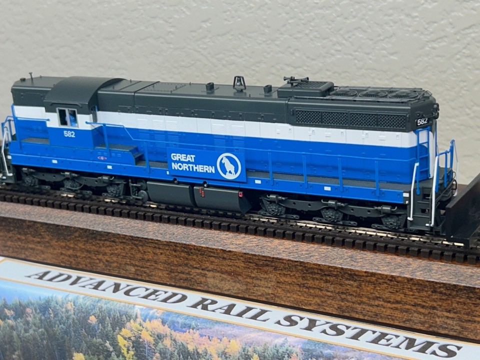 BN BIG SKY BLUE SD9 HIGH HOOD LOCO- DCC - HO Scale "QUANTUM SOUND" NEW ...