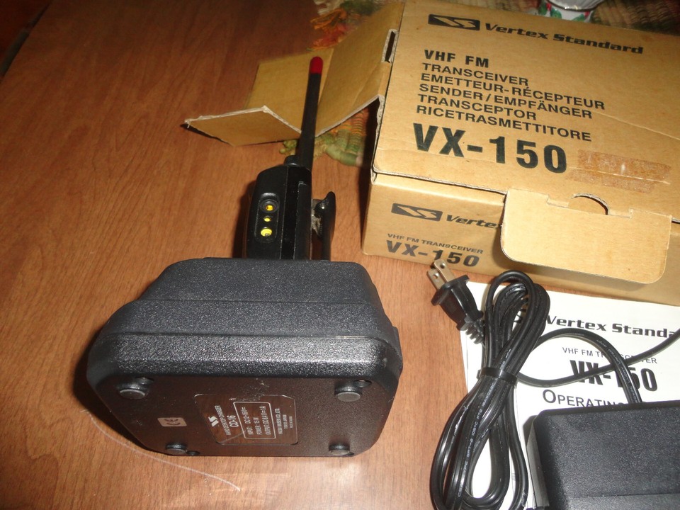 VERTEX STANDARD VX-150 VHF FM HAM RADIO HANDHELD TRANSCEIVER YAESU ...