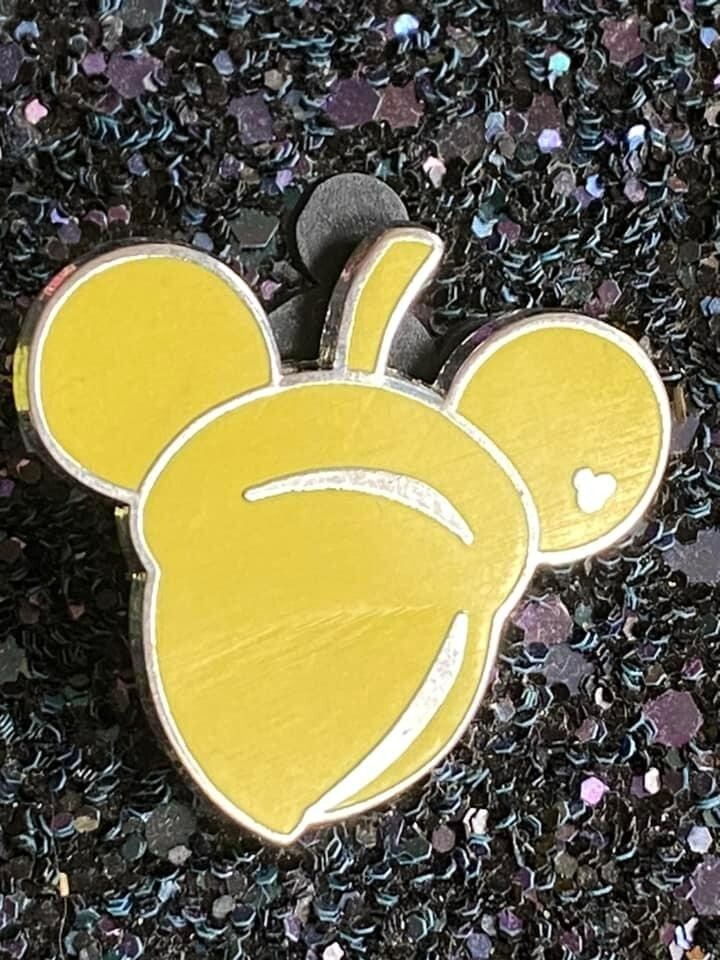 Disney TRADING PINS - Acorn Mickey Ears - Fruit Snacks - DISNEYLAND ...