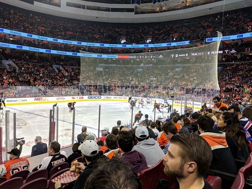 Philadelphia Flyers vs. Toronto Maple Leafs 1/7 - (4) Center Ice ...