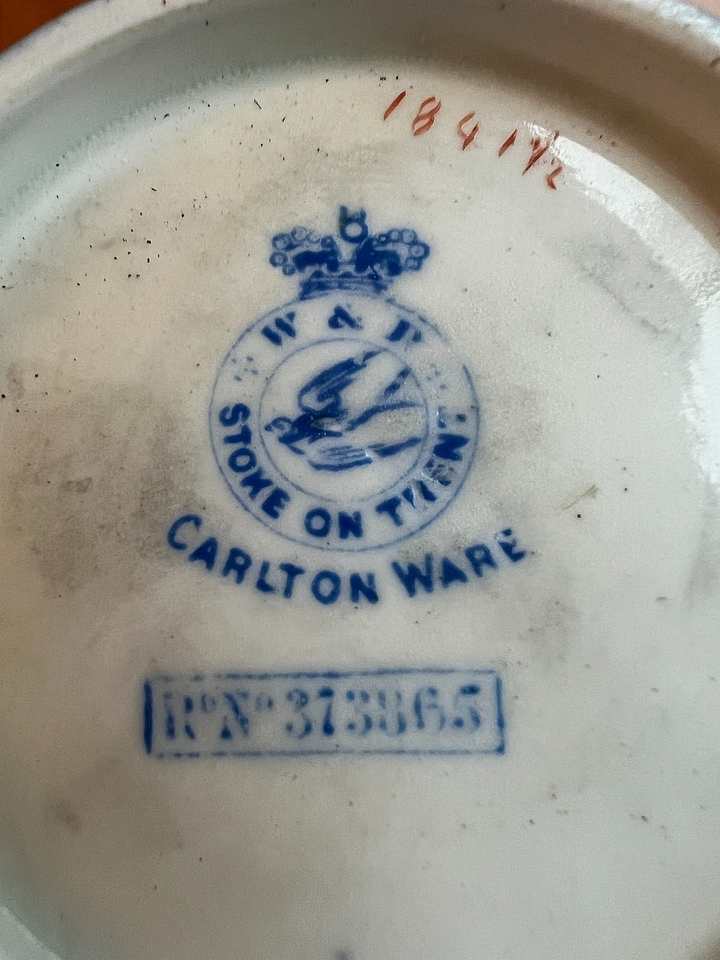 Carlton Ware Syrup Pitcher; Lid; 6"; Hand Painted; No chips, Cracks (92 ...