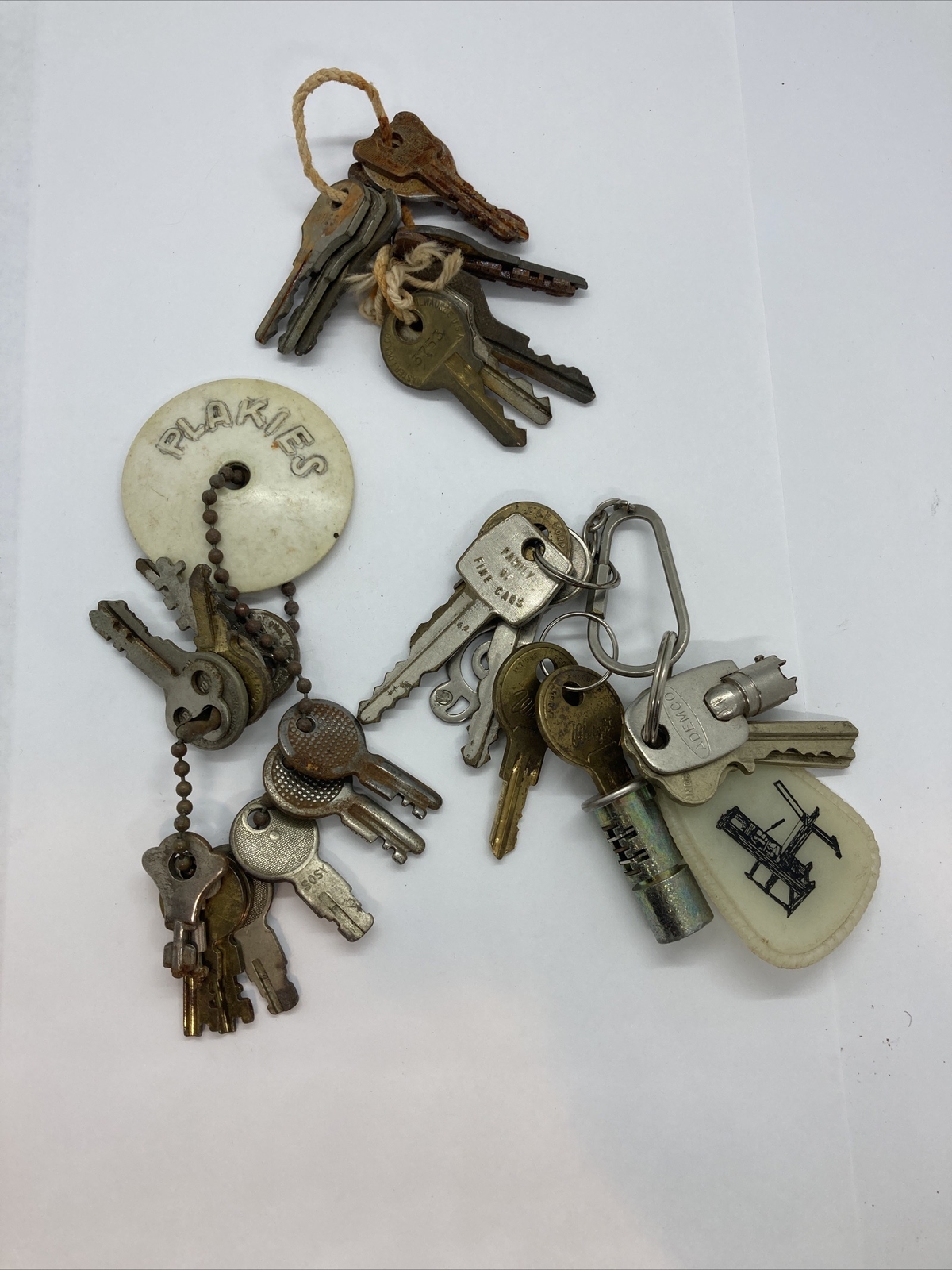 Lot Of ~30 Vintage Random Keys Arts & Crafts / Authentic Old As Shown ...