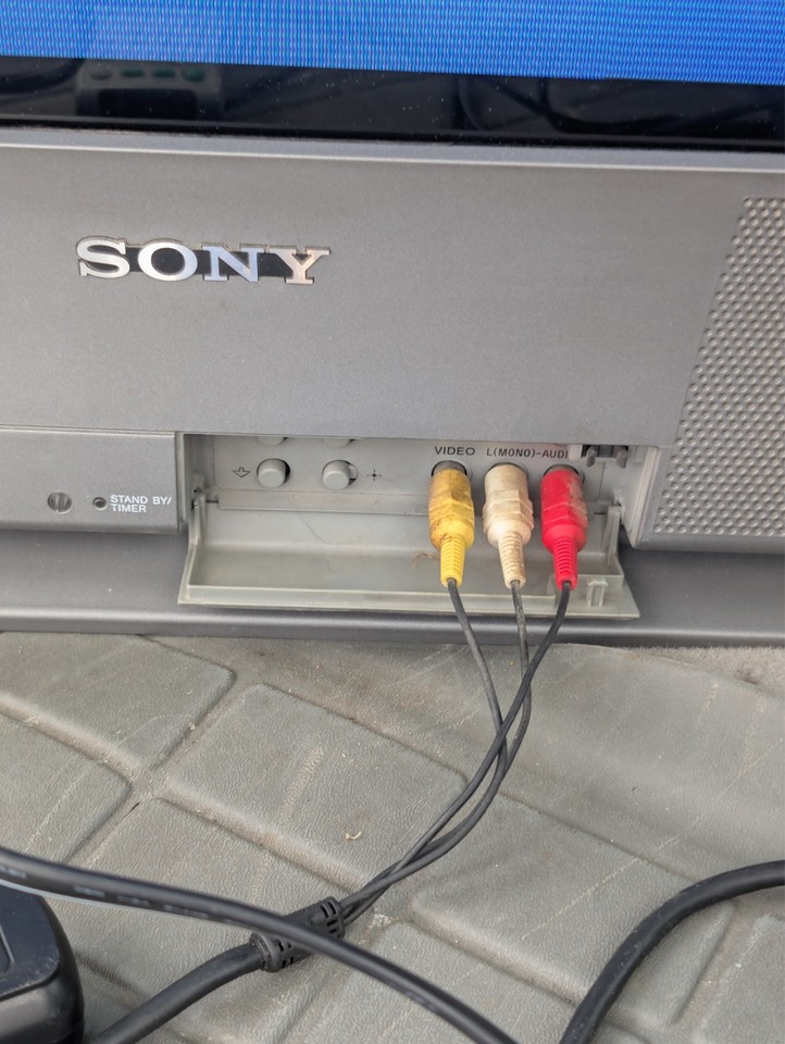 Sony Wega 32" Trinitron CRT TV KV-32FS13 Retro Gaming Tested Working W ...