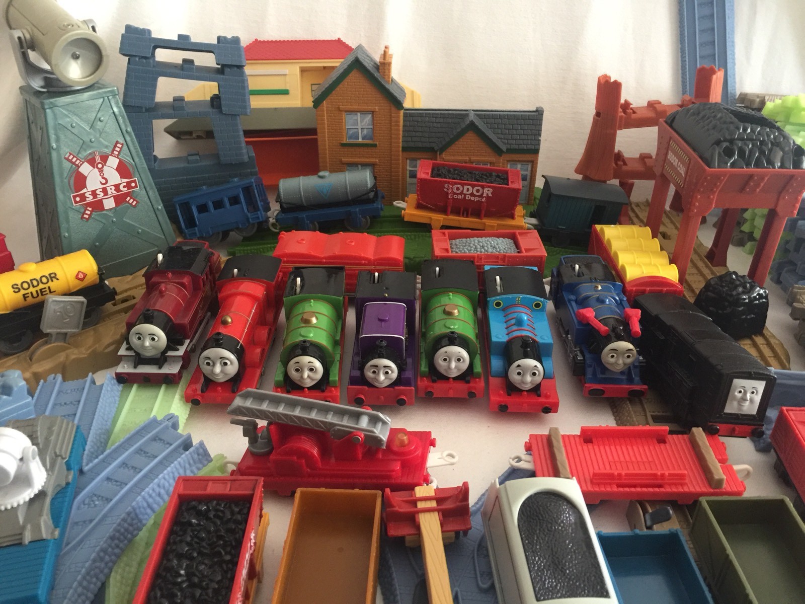 Thomas & Friends Trackmaster Train Talking Diesel 110 Pieces Huge Lot ...