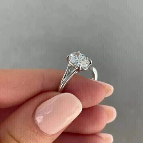 Oval Cut 9x7 mm Moissanite Split Shank Engagement Ring 14k White Gold ...