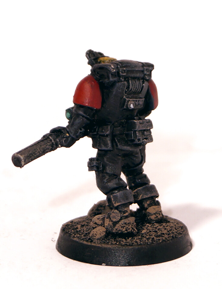 Blood Angels Scout with Sniper Rifle, Warhammer 40K Space Marines ...