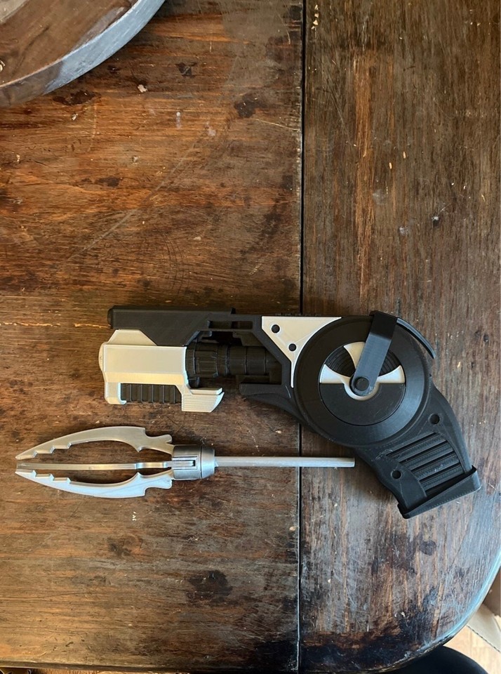 Batman Arkham Origins Grapple Gun | eBay