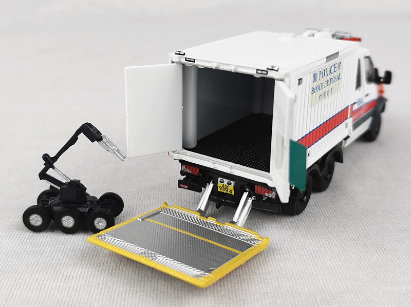 TINY 134 MERCEDES-BENZ SPRINTER 6x6 HONG KONG POLICE 1/76 DIECAST MODELL 006348 | eBay