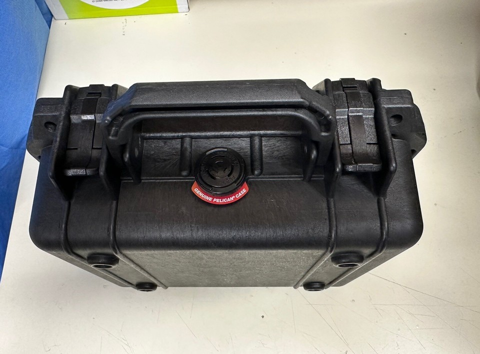 Drager Accuro-Deluxe Kit ..Pump Drager Detection Pump- Gas Sampling ...