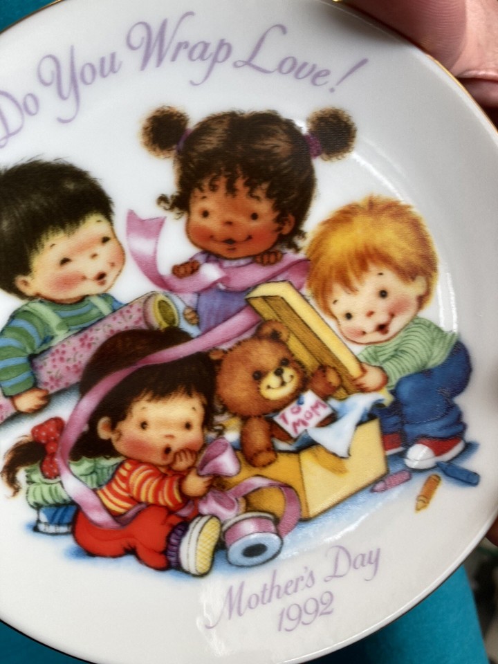 Avon Mother's Day Miniature Plate Dated 1992 How Do You Wrap Love ! | eBay