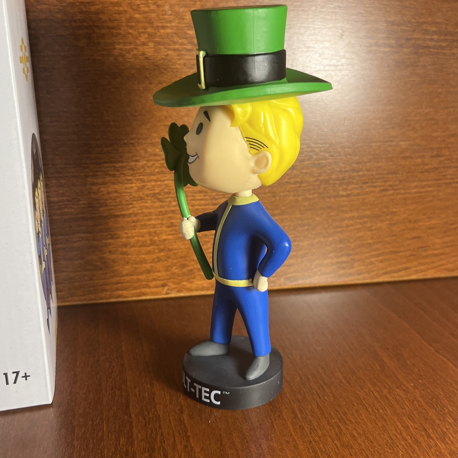 FALLOUT 76 LUCK BOBBLEHEAD VAULT BOY BETHESDA | eBay