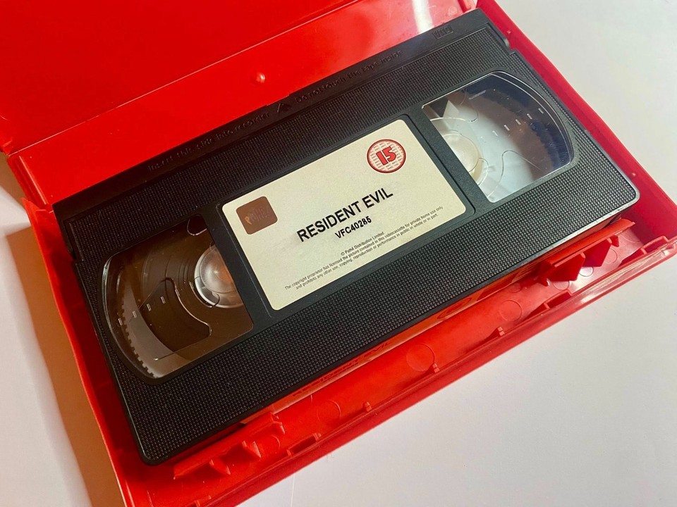 VHS Video ~ Resident Evil ~ Large Case Ex-Rental ~ Pathe Home ...