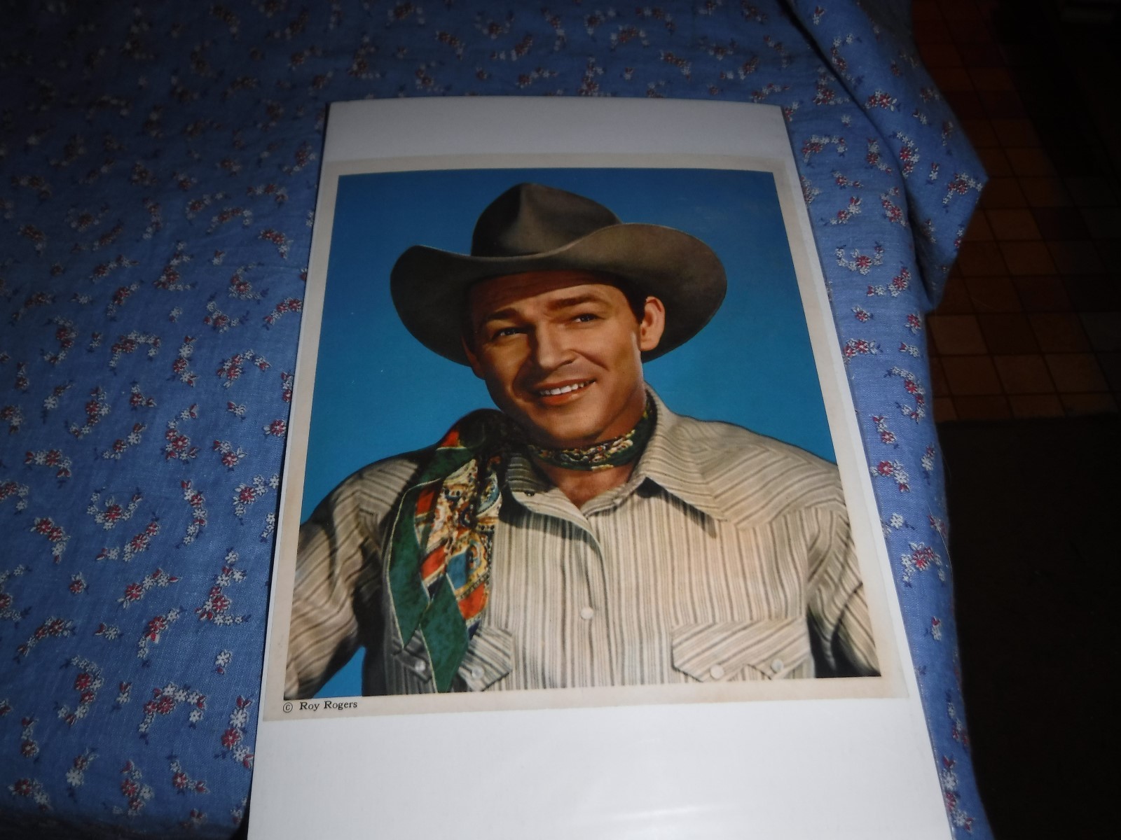 b. Vintage Western Picture Roy Rogers Cowboy Hat 7 5/8 x 6 5/8 Inch ...