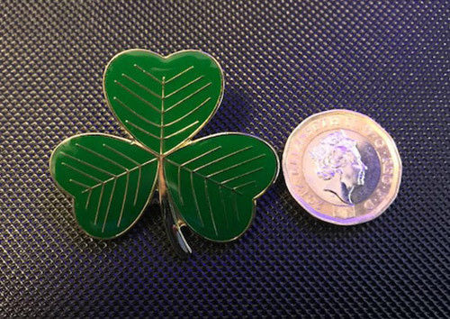 IRISH SHAMROCK IRELAND EIRE GAELIC LUCKY CLOVER ENAMEL PIN BADGE (PB38 ...