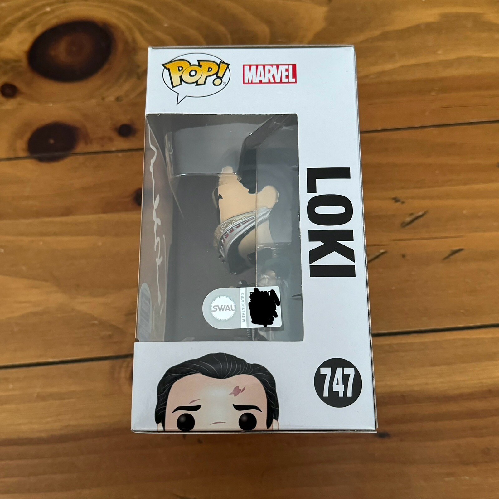 Tom Hiddleston SIGNED / Autographed Loki Pop 747 (Glow Funko Shop) w/ SWAU COA | eBay