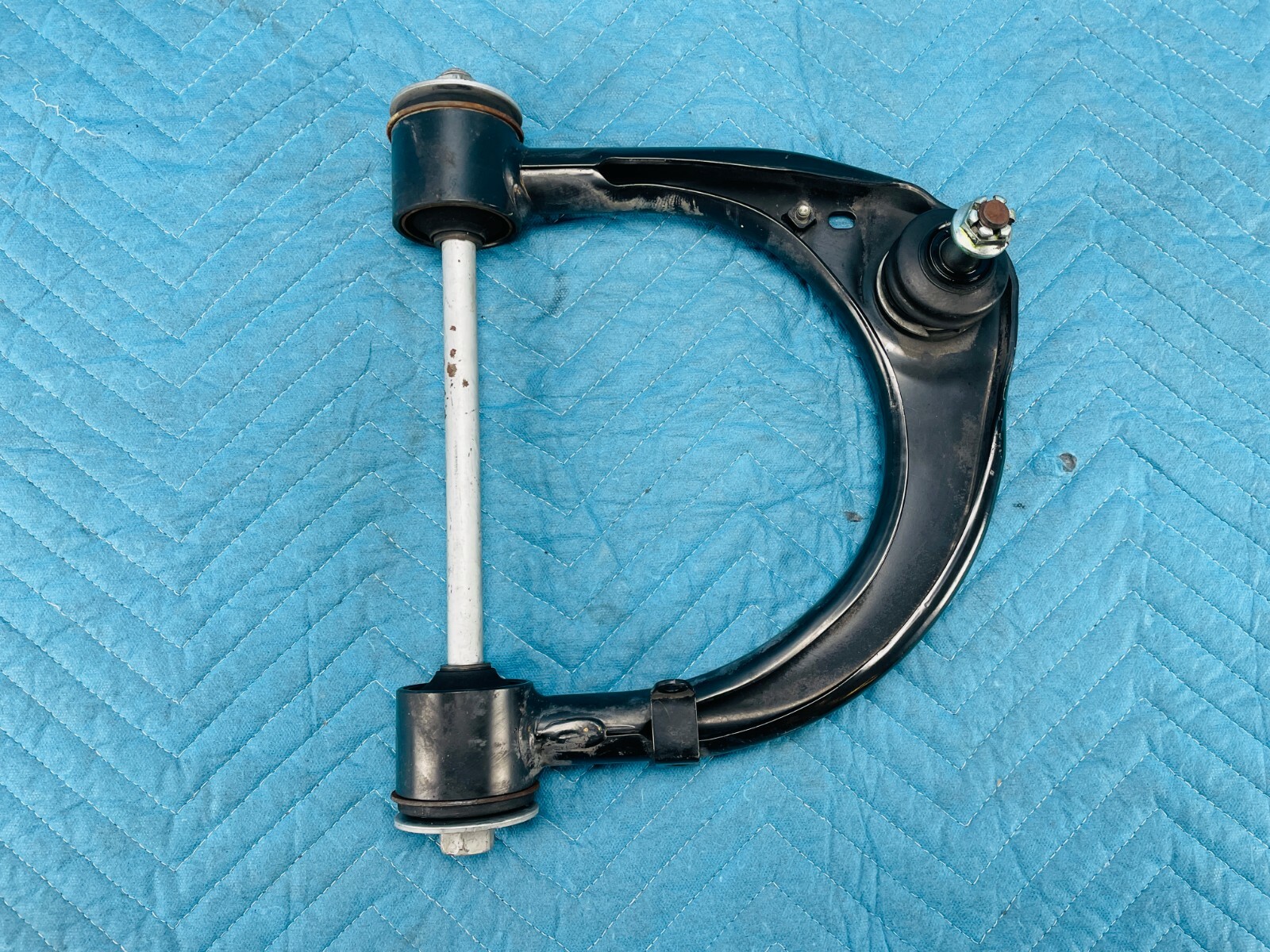 Lexus LX570 Land Cruiser Front Upper Control Arm Passenger Side 2008 ...