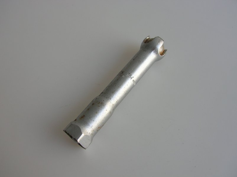 HAZET 764 SPARK TOOL FOR ROUND TOOL BOX TOURIST VOLKSWAGEN COX BUG | eBay