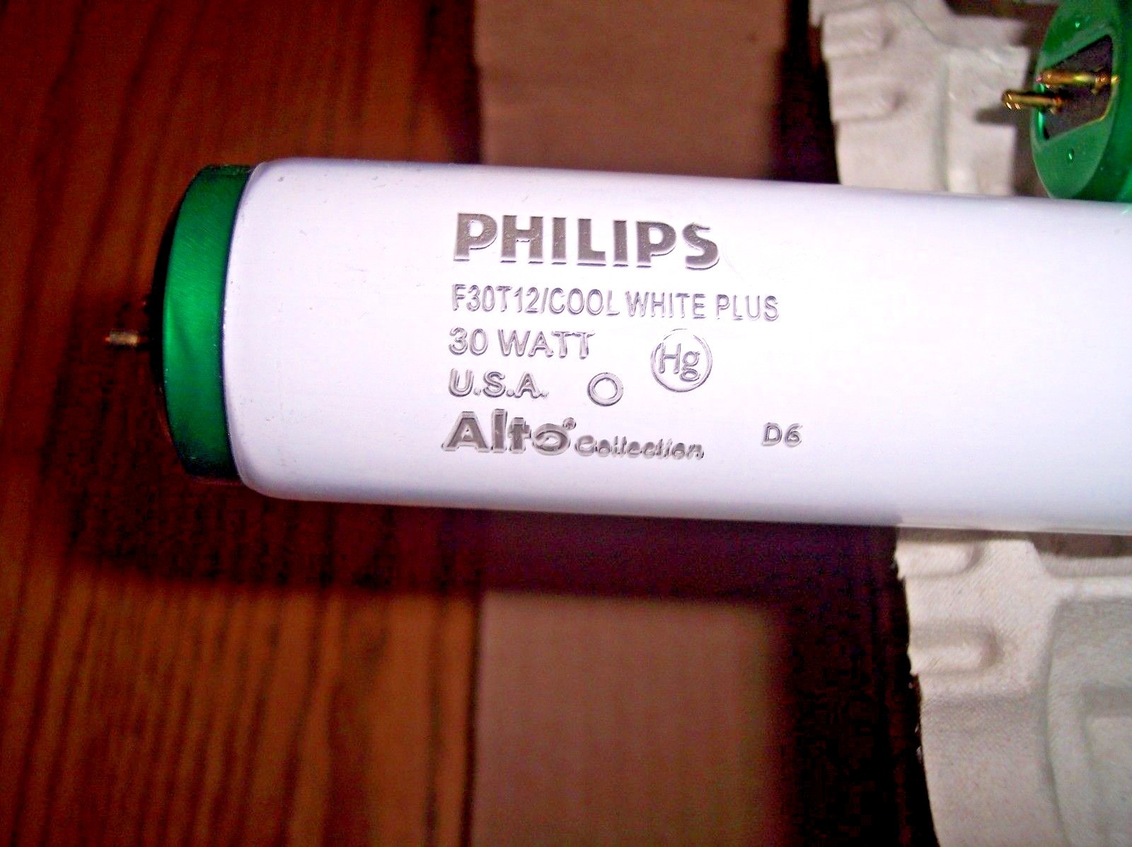 CASE OF 30 NEW Philips 339499 F30/HL COOL/ALTO UPC FLUORESCENT LIGHT ...