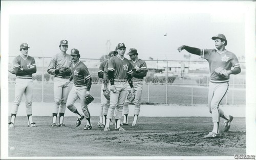 1983 Photo Edwin Nunez Trains With Mariners At Tempe A.Z Complex ...