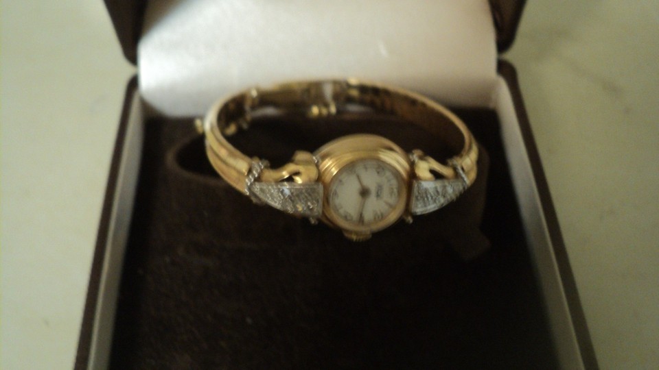 VINTAGE 1950s VENUS WATCH 10mm YELLOW GOLD 18k DIAMONDS 0.20ct *23.20gr ...