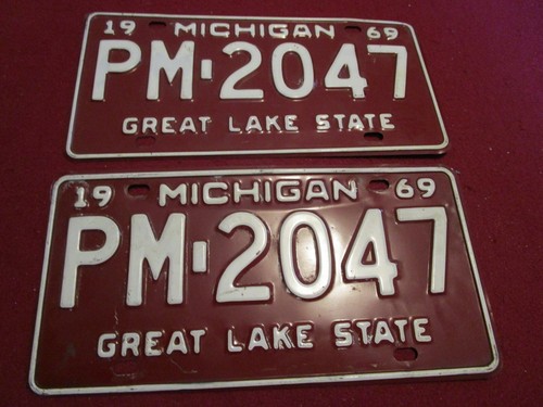 1969 PAIR Of Michigan Passenger Car License Plates: #PM-2047: Calhoun ...