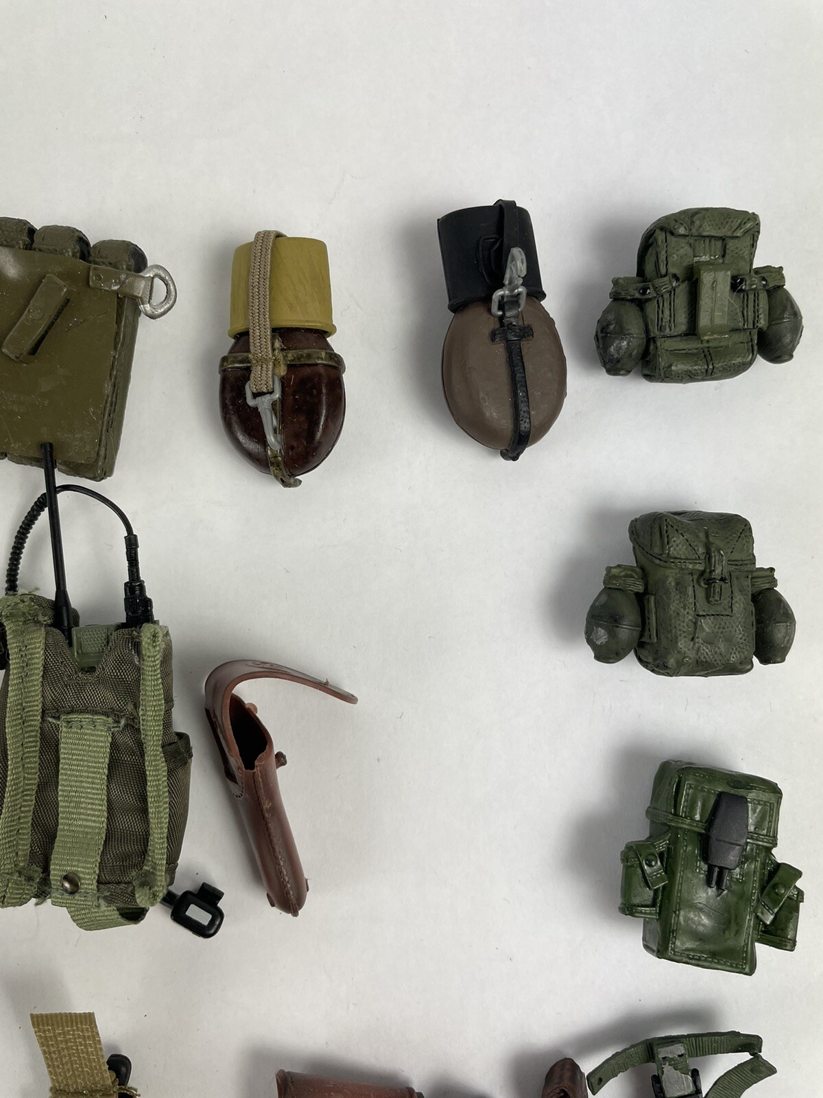 LOT OF 16 VTG 90s GI Joe gun knife holster canteen For 1/6 Scale 12 ...