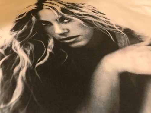 she wolf, icon, dance, shakira white regular fit cotton T-shirt, latin ...