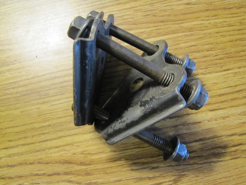 1983-84 Yamaha IT490 Engine Guard NICE Motor Mount Bolts Bracket IT 490 ...
