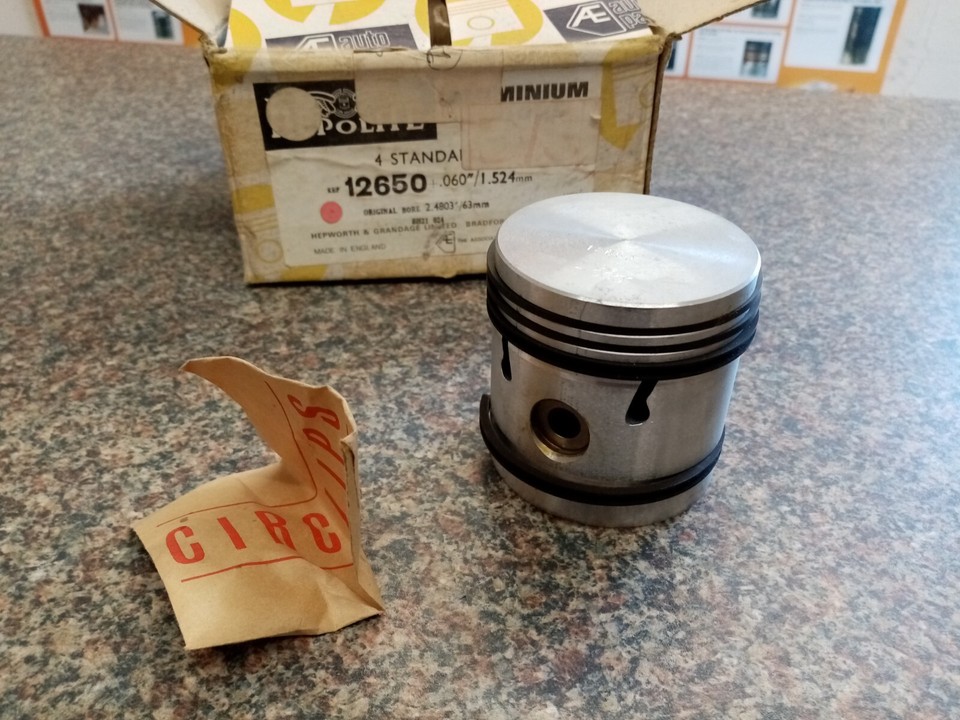 Triumph Herald 948 / Standard Ten Piston SET (4) STD/030/060" in stock ...