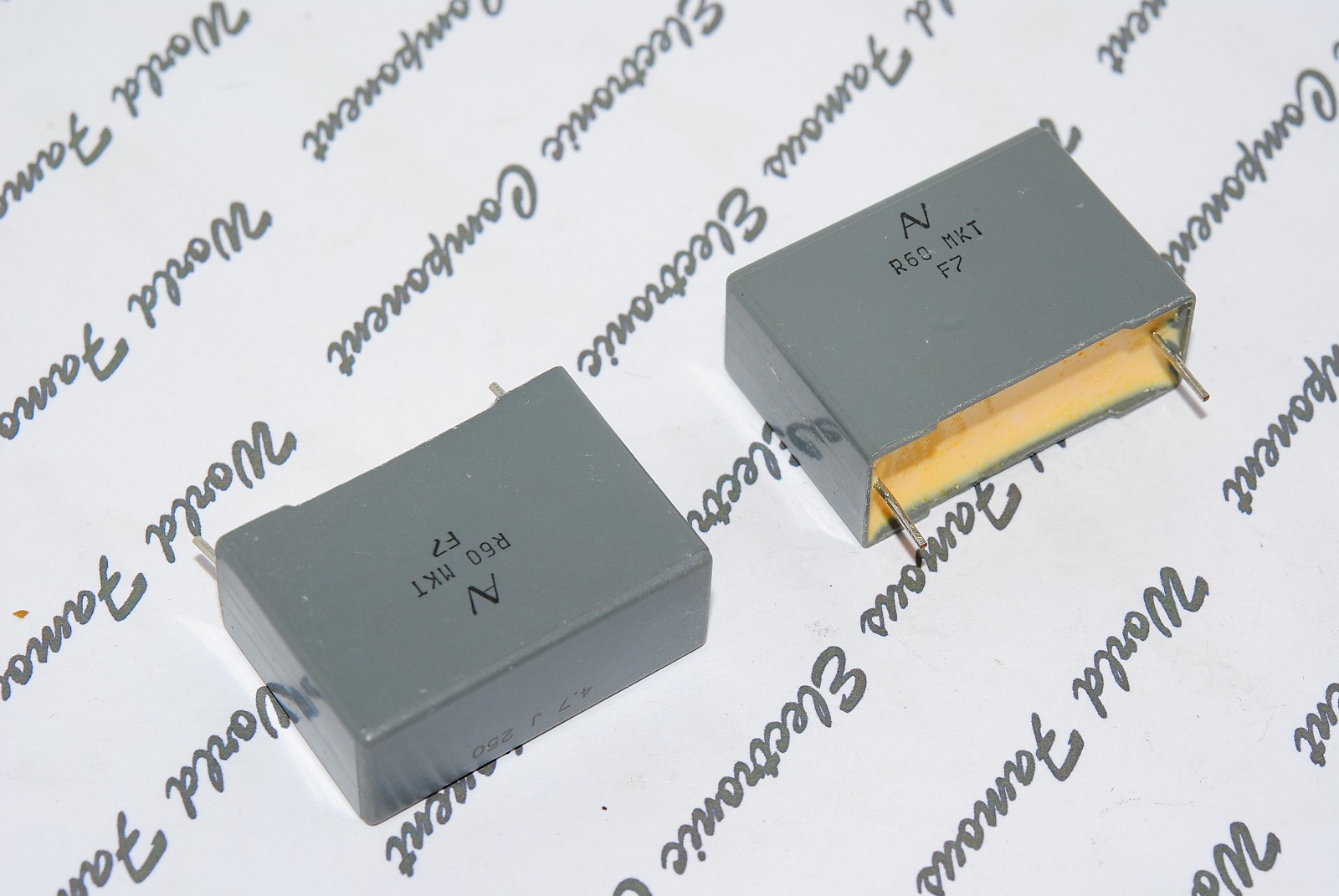 1pcs - ARCOTRONICS 4.7uF (4,7µF) 250V 5% p:27.5mm R60 MKT Radial Film ...