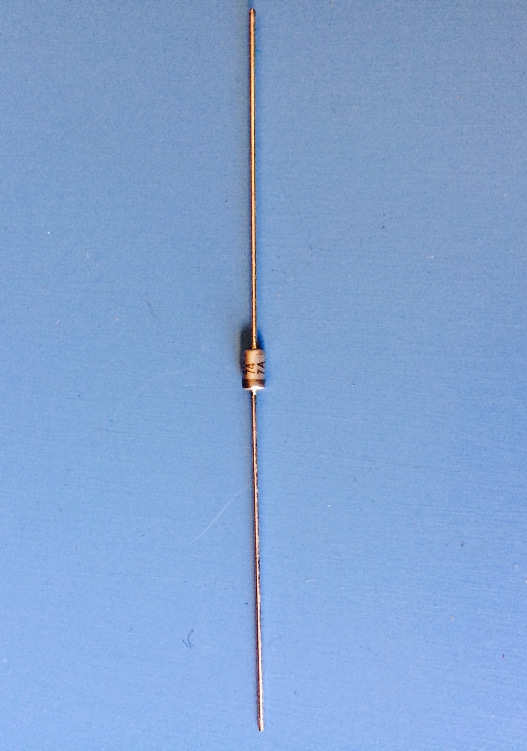 1N747A Motorola Diode ZENER 2 Terminal 3.6v 5 Do-7 Axial In747a for ...