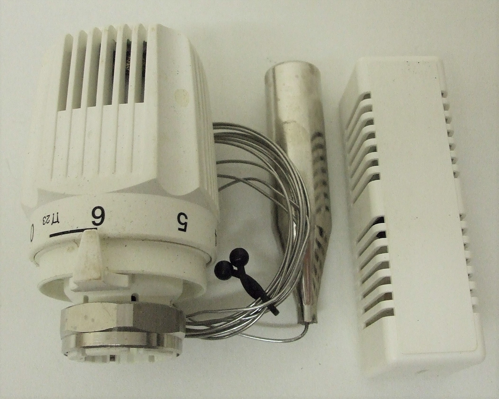 Herz 7430 Remote Sensing TRV Thermostatic Radiator Valve Head Qty of 4 ...