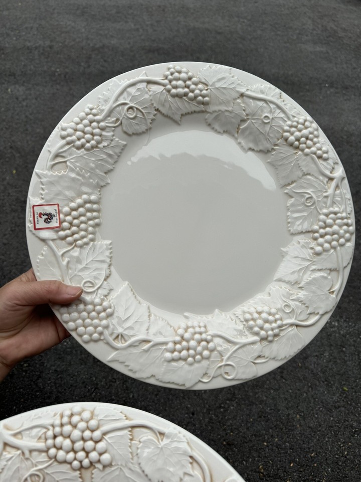 S/4 Bordallo Pinheiro ivory white Embossed Grapes & Vines Charger Plate ...