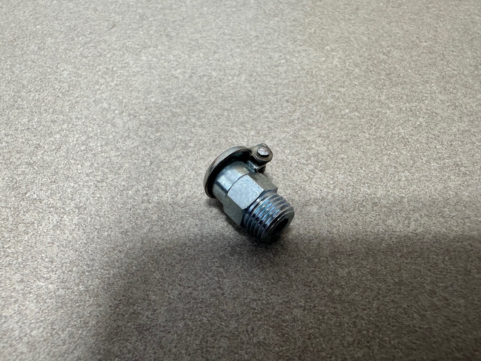 18NPT Oil Cup Oiler 1/8" NPT Grease Zerk Lube Manual Spring Loaded Flip ...