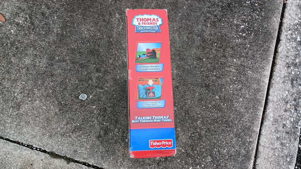 NON WORKING Thomas and Friends Trackmaster Bust Through Mine Tunnel ...