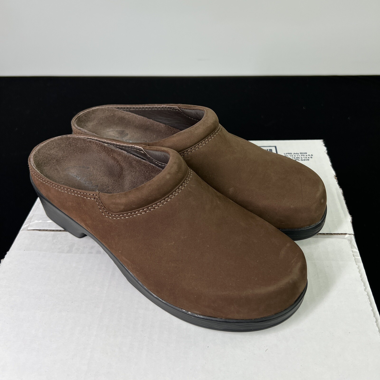 Clark’s 8M Women’s Brown Suede Slip On Clogs NWOB | eBay