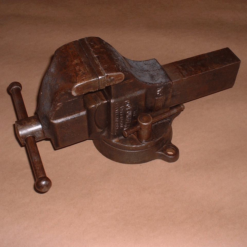Vintage Columbian Bench Vise No. 603-1/2 w/Swivel Base and 3-1/2" Jaws ...