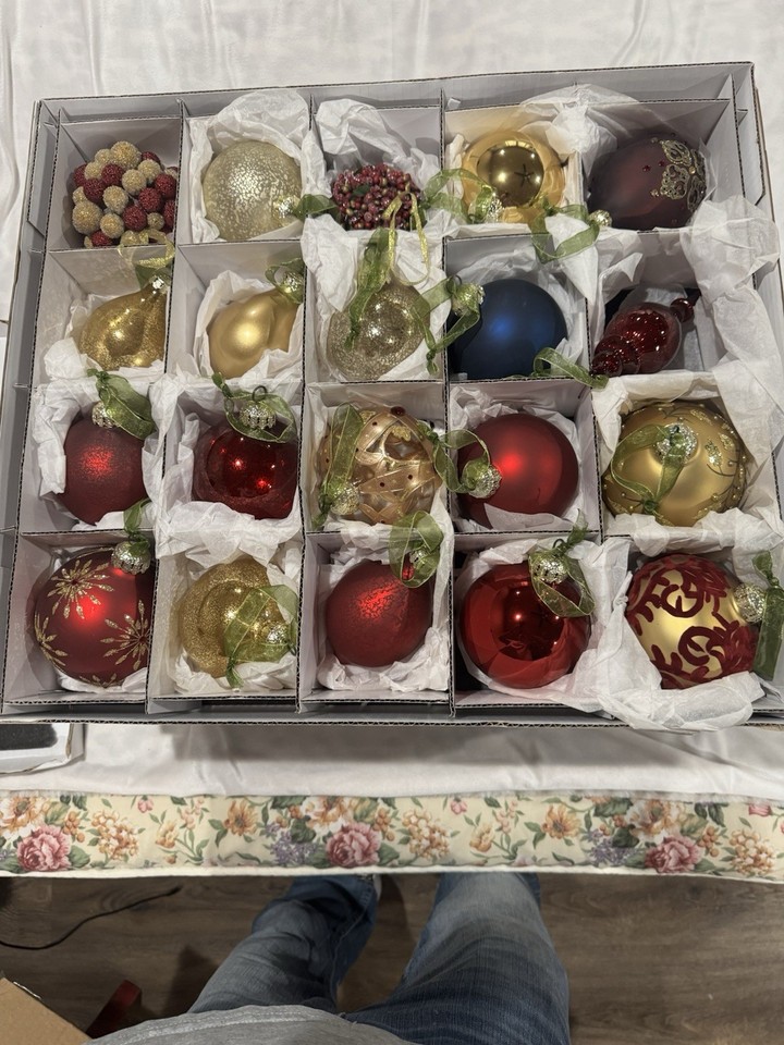 Lot of 60 Vintage FRONTGATE christmas ornaments, Holiday In Original ...