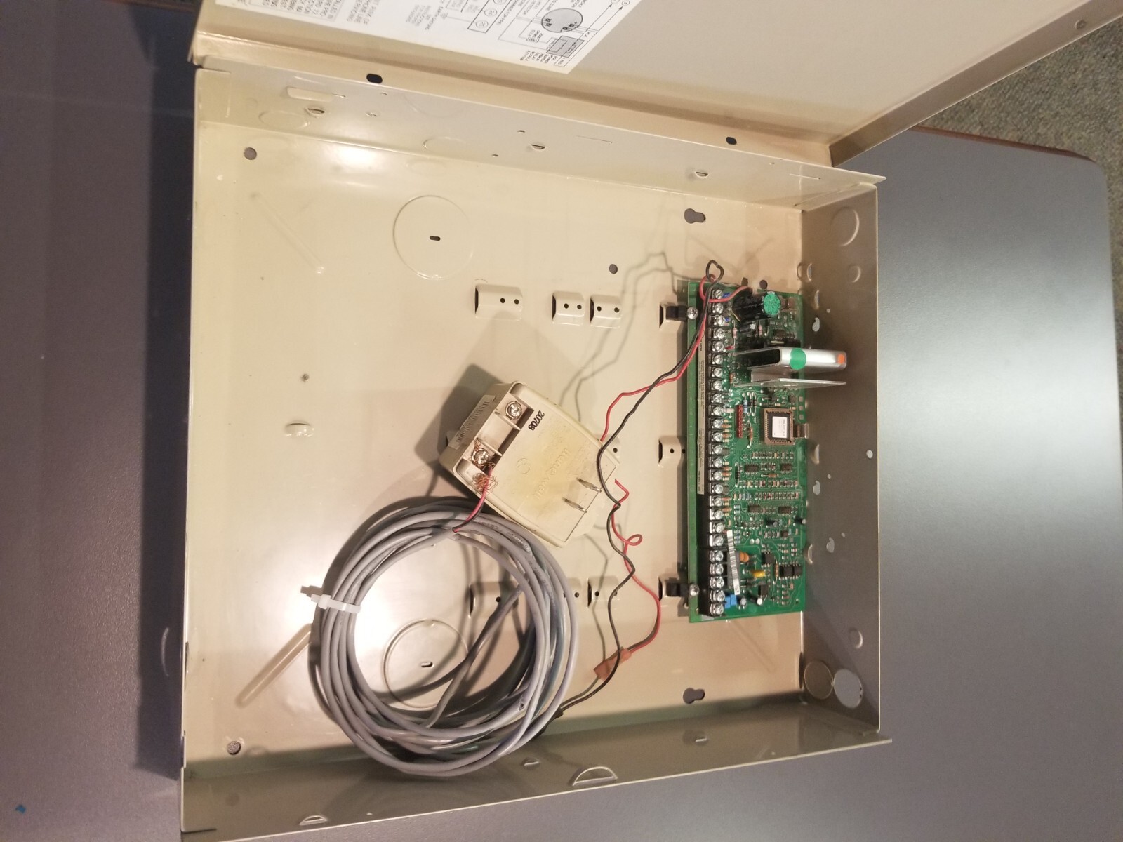 Honeywell Ademco Fire & Burglary Alarm Panel With Enclosure & Circuit ...