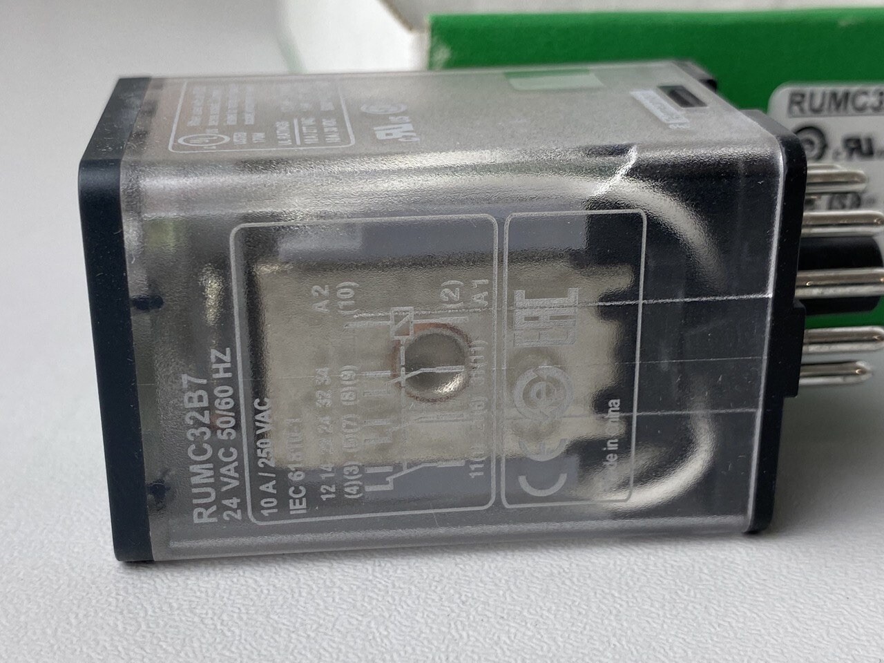 LOT 10ps Schneider RUMC32B7 relay 10A 3CO with LED 24V AC | eBay