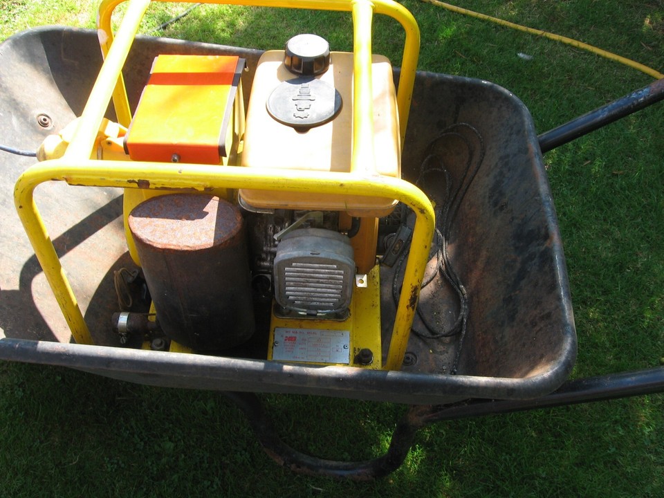 SMALL 600W HAVERHILL 110v GENERATOR Quiet Robin EY08 Japanese Quality ...