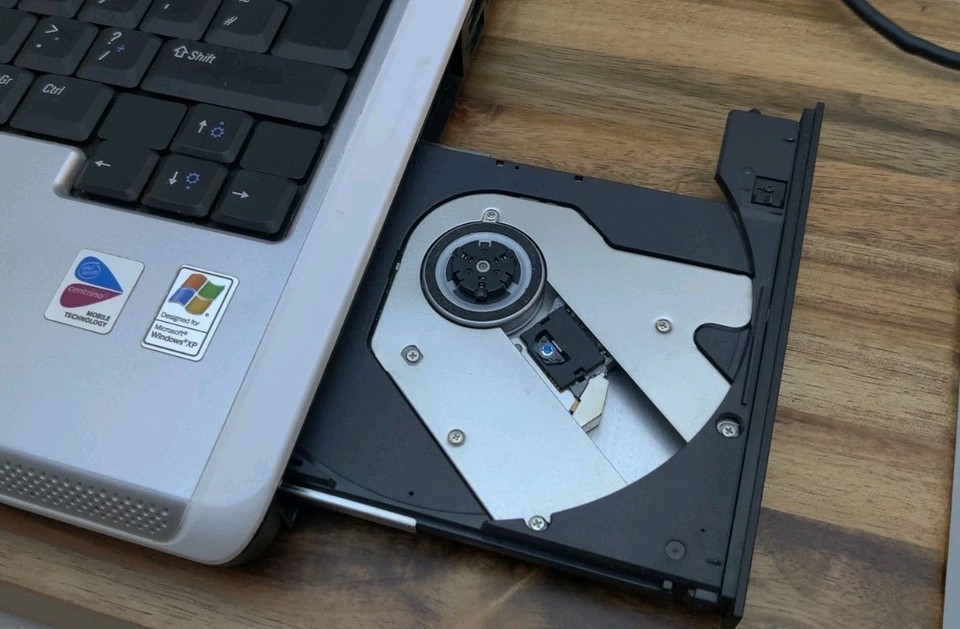 Dell Inspiron 630m 14" Laptop Intel Pentium 512MB RAM 128GB SSD Windows ...