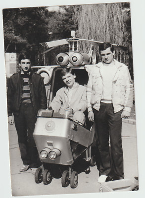 Photo Man Small Helicopter Aero Attraction Fake Helicopter Unusual VTG ...