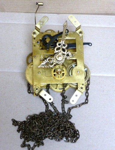 GOOD OLD 2 WEIGHT WALL CLOCK STRIKING MOVEMENT-HANDS & CHAINS | eBay UK