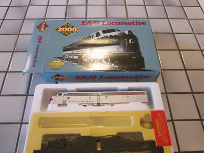 proto 2000 CB&Q BURLINGTON E8/9 powered engine HO scale //// with mars ...