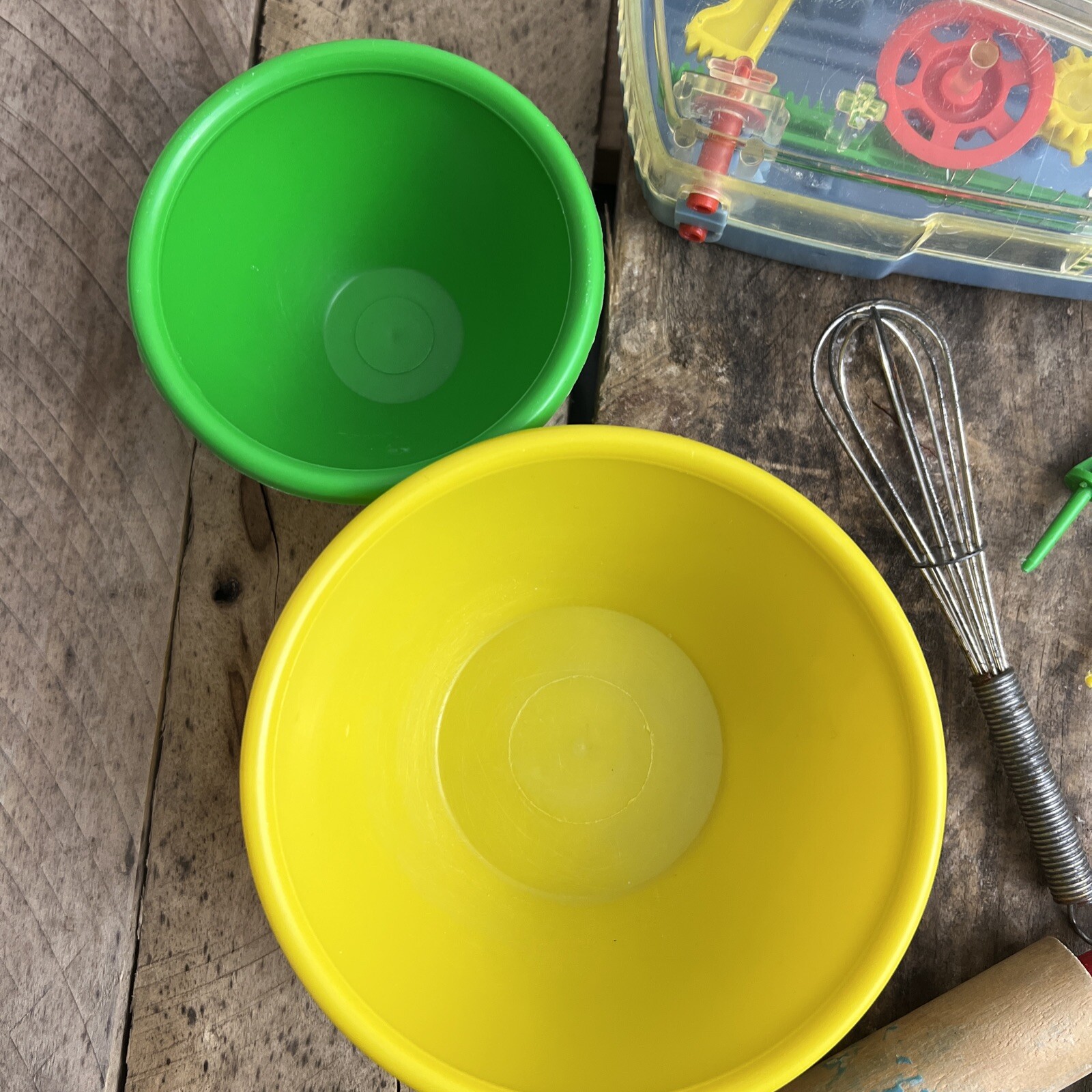 Vintage Toy Kitchen Set Kusan Lil' Mixer Hand Mixing Bowls 50s No. 84 K ...