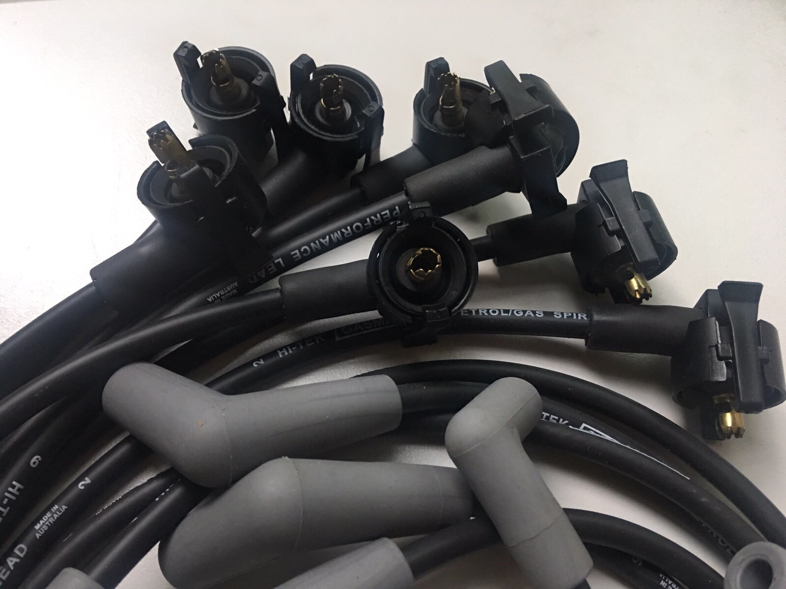 Ford Falcon FairlaneLTD AU AU2&3 XR8 V8 5.0L 8mm Spark Plug Ignition ...