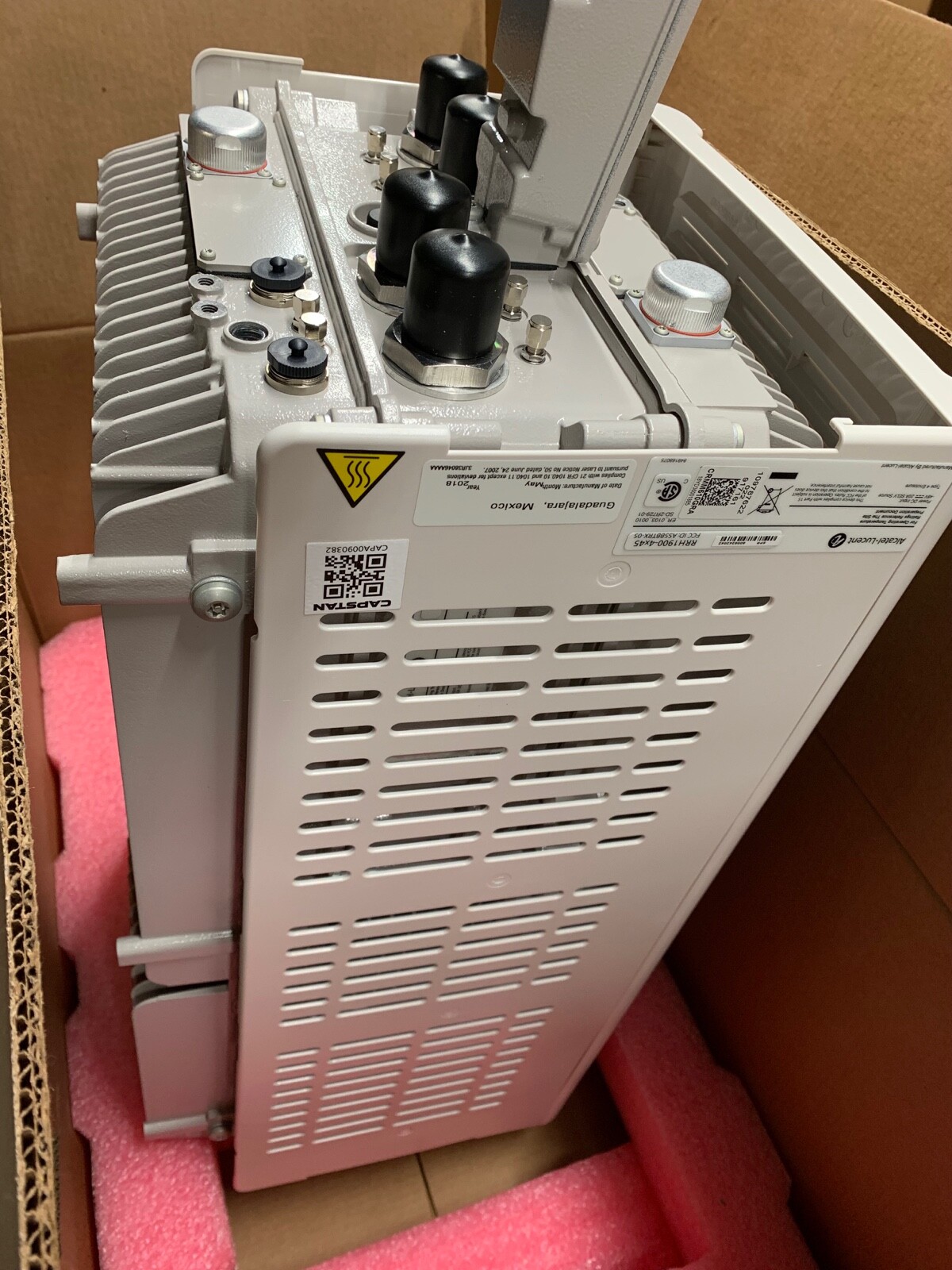 NEW Alcatel Lucent RRH1900-4X45 Radio Head With Accessories And ...