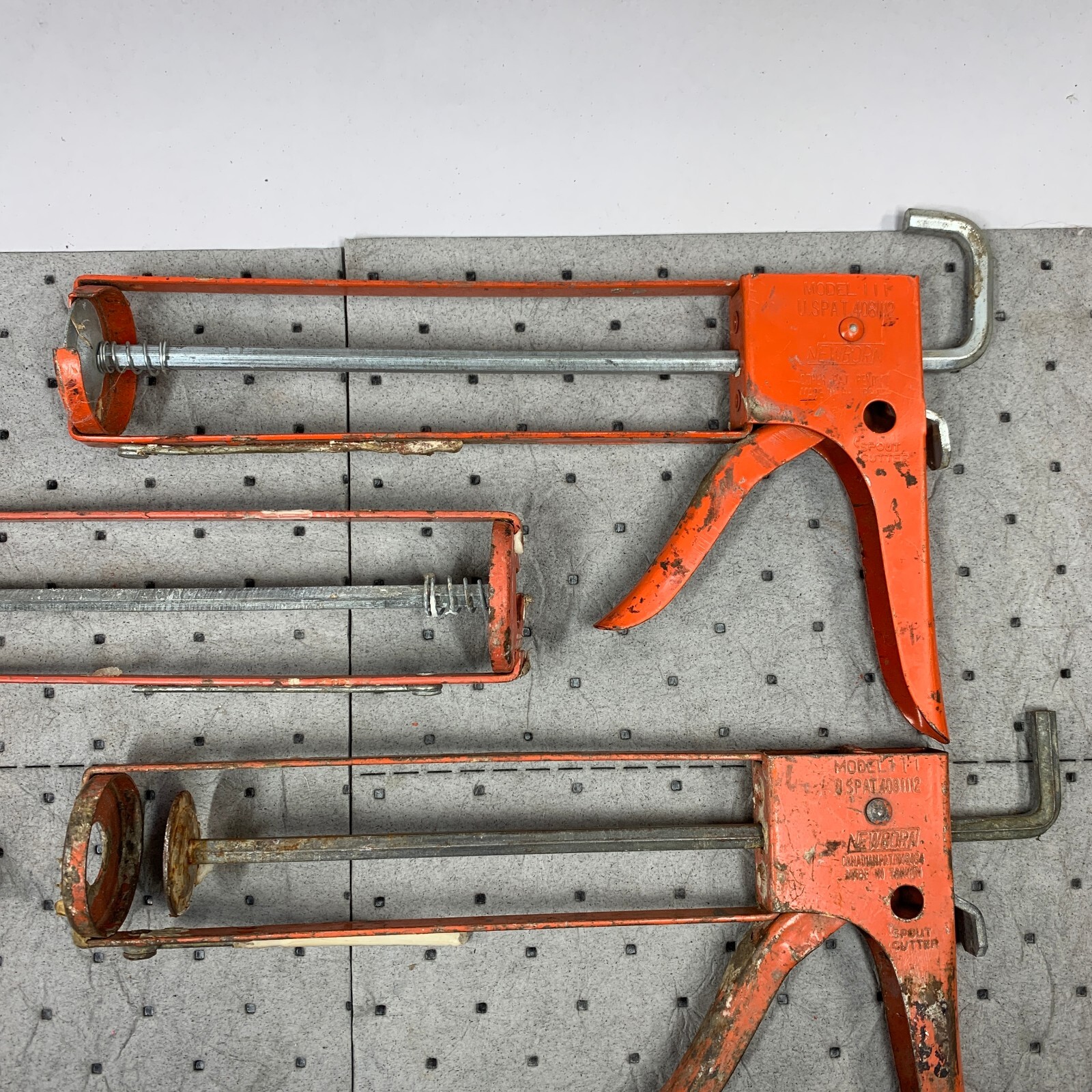 Set of 3 NEWBORN MODEL 111 HEX PUSH CAULKING GUN | eBay